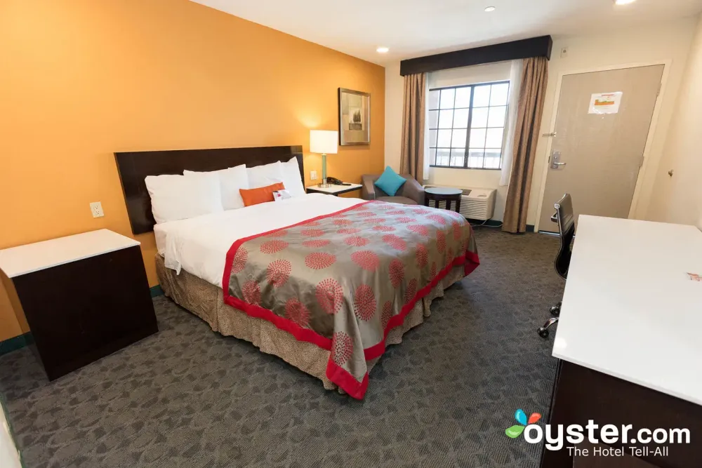 Culver City Hotels & Resorts | Oyster.com