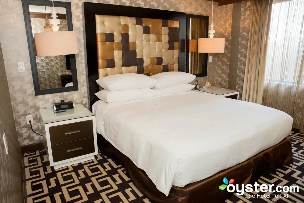 Hilton Checkers Los Angeles Review: What To REALLY Expect If You Stay