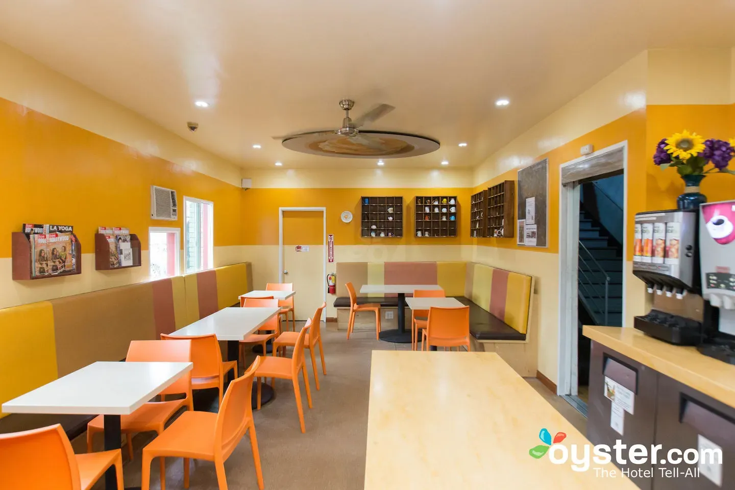 USA Hostels Hollywood Review: What To REALLY Expect If You Stay