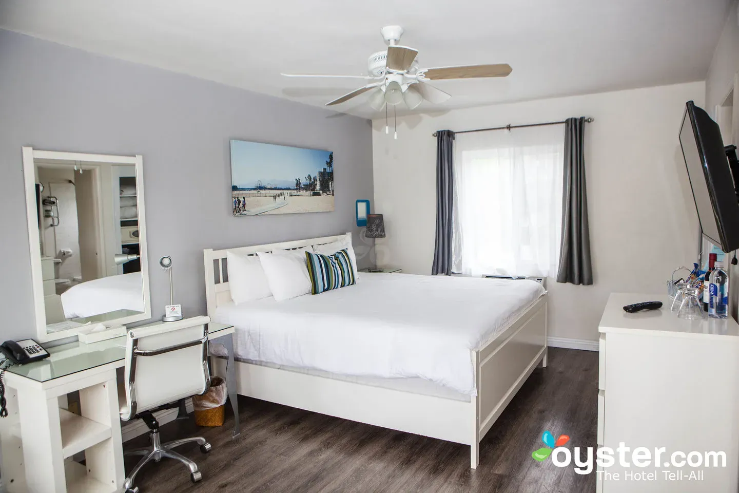 Bayside Hotel Review: What To REALLY Expect If You Stay | Oyster.com