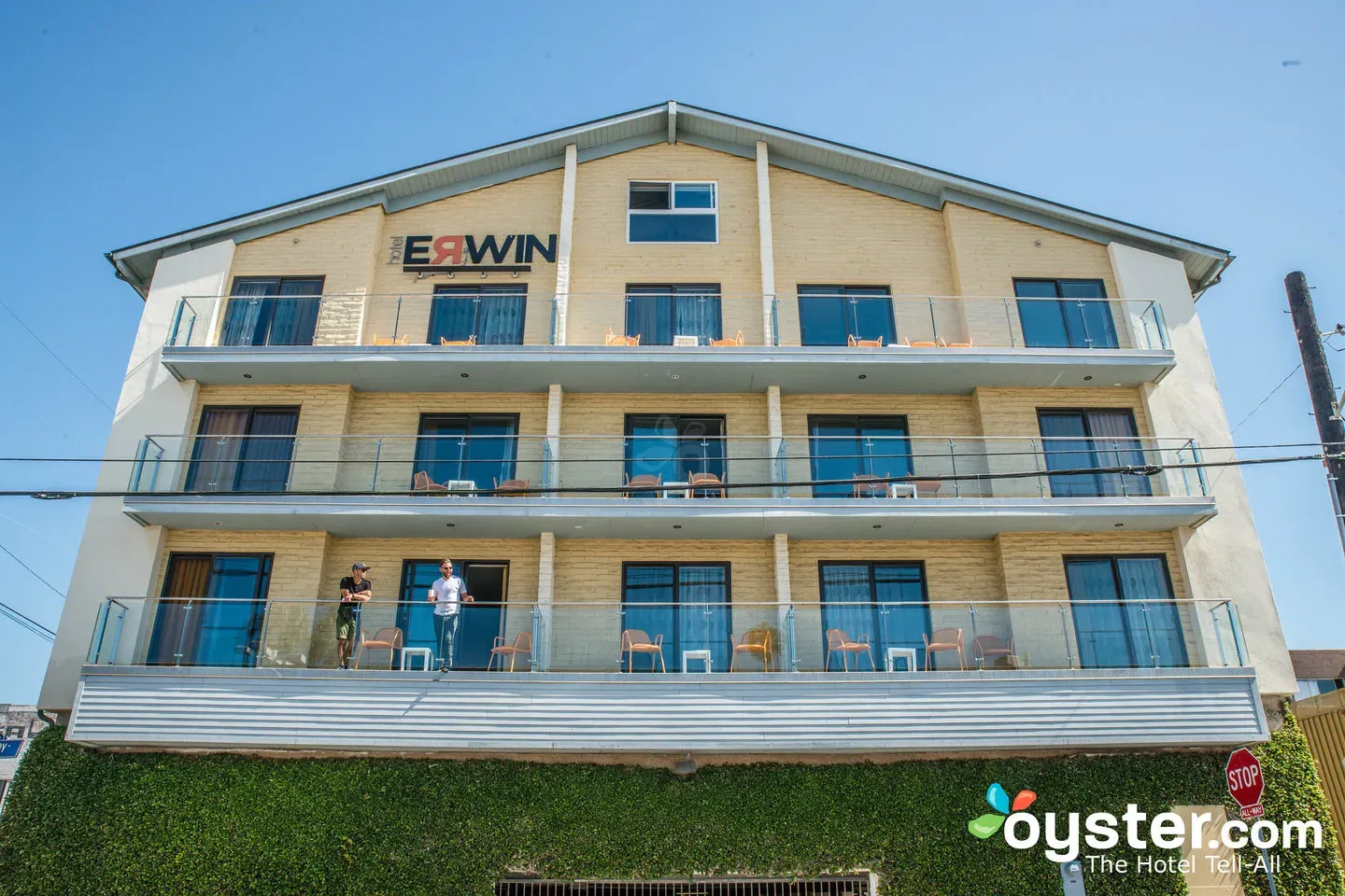 Hotel Erwin Review: What To REALLY Expect If You Stay