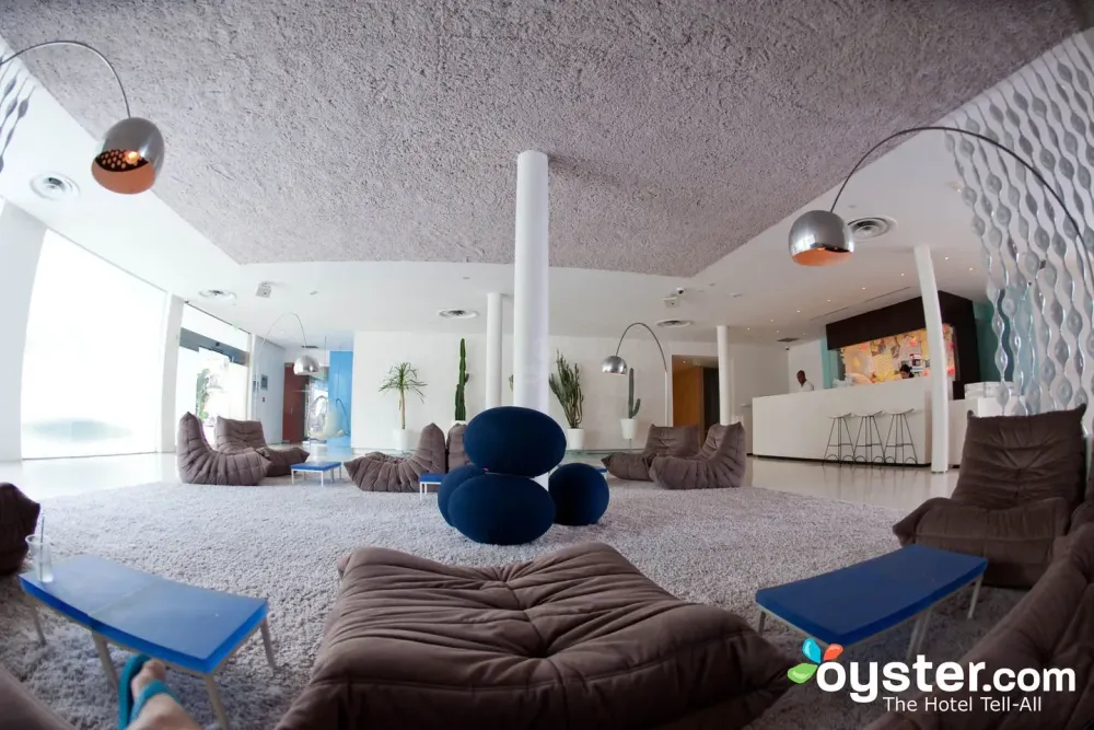 The Standard, Hollywood Review: What To REALLY Expect If You Stay