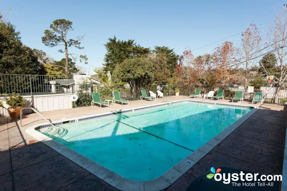 Carmel River Inn Review: What To REALLY Expect If You Stay