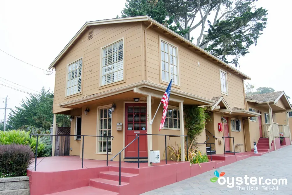 Sunset Inn Review: What To REALLY Expect If You Stay