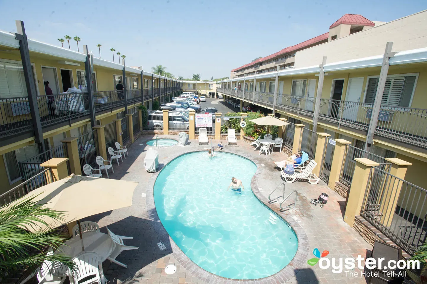 Anaheim Del Sol Inn Review: What To REALLY Expect If You Stay