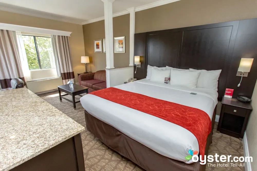 Comfort Inn & Suites Huntington Beach Review: What To REALLY Expect If ...