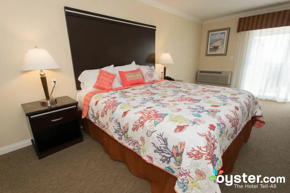 Ocean Surf Inn & Suites Review: What To REALLY Expect If You Stay ...