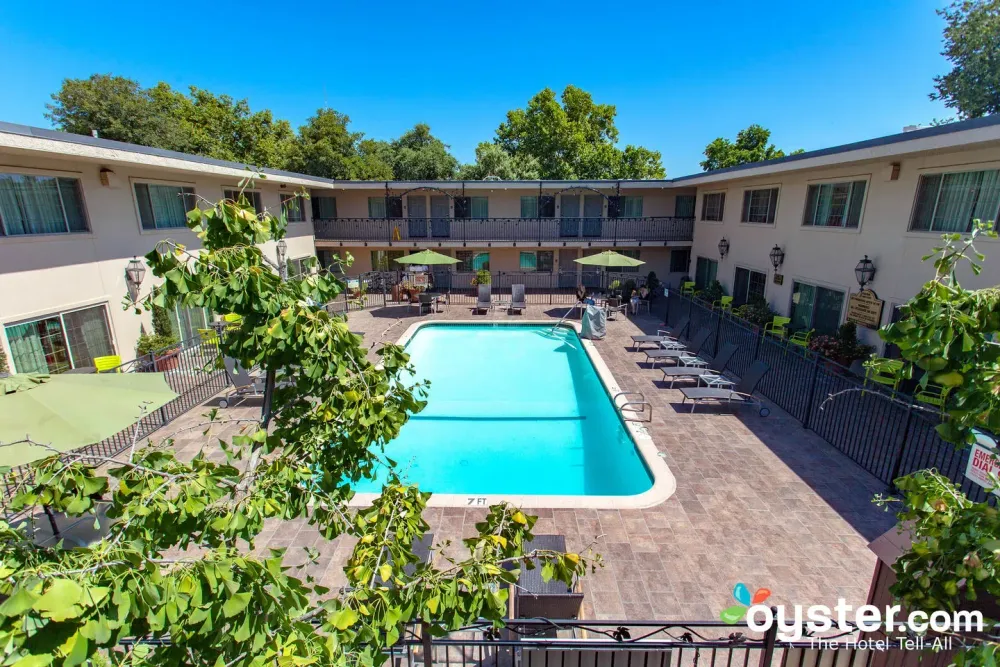 Best Western Plus Sutter House Review: What To REALLY Expect If You Stay