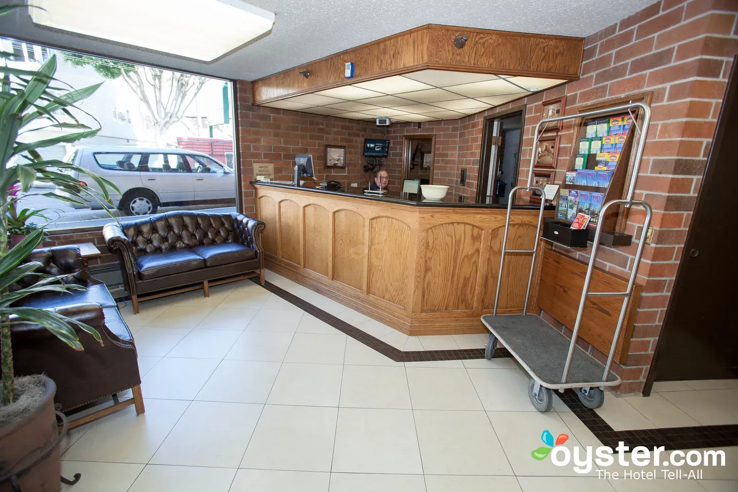 Columbus Motor Inn Review: What To REALLY Expect If You Stay