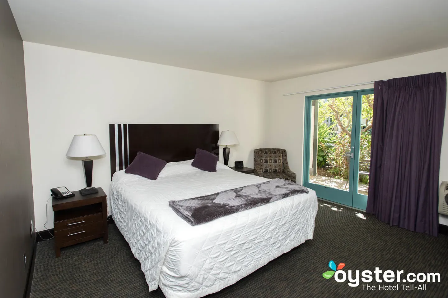 Lemon Tree Inn Review: What To REALLY Expect If You Stay