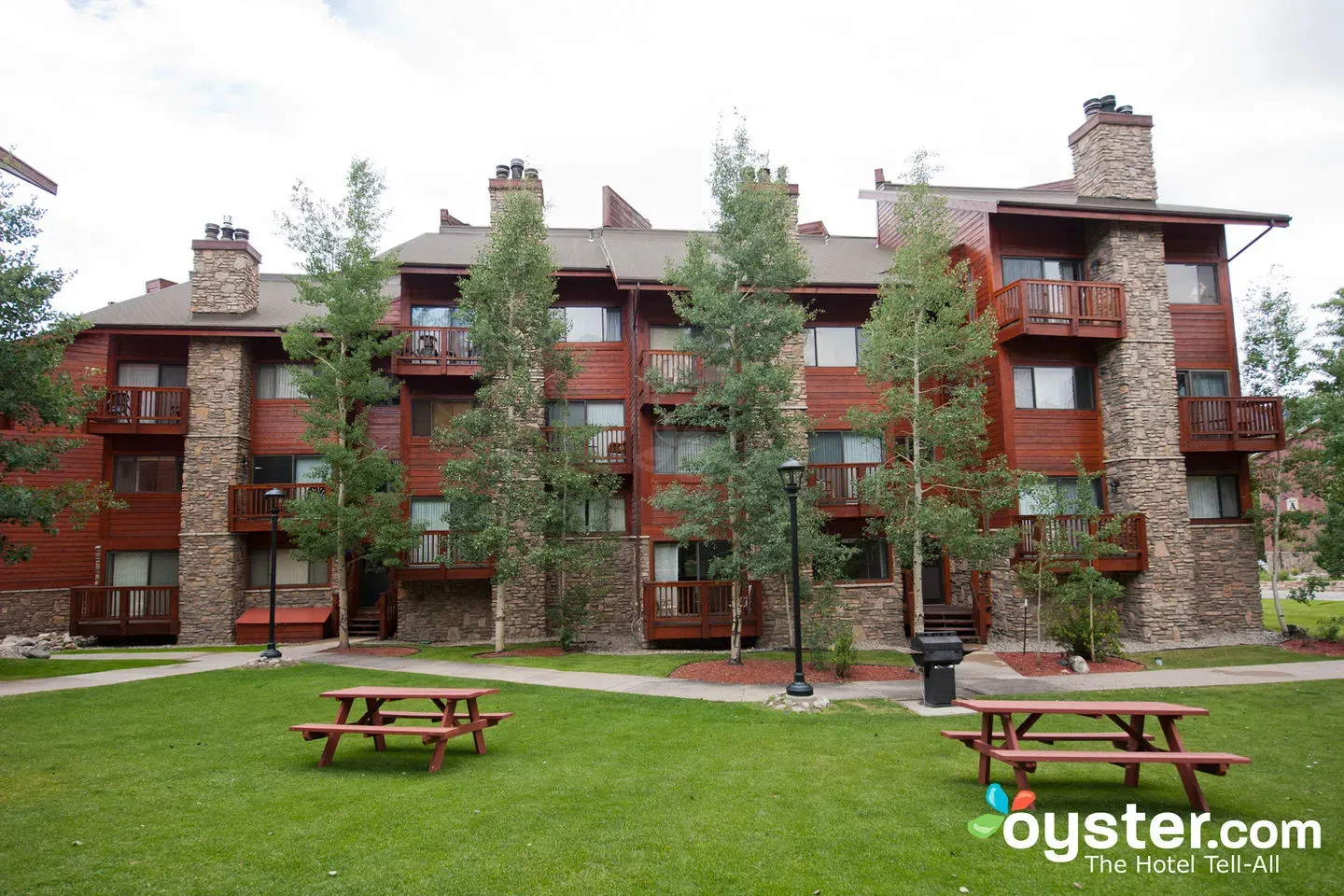 Pine Ridge Condominiums Review: What To REALLY Expect If You Stay