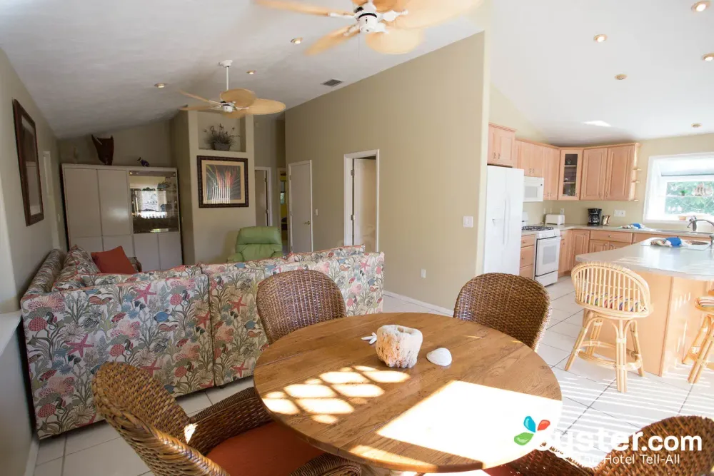 Cedar Cove Resort & Cottages Review: What To REALLY Expect If You Stay ...