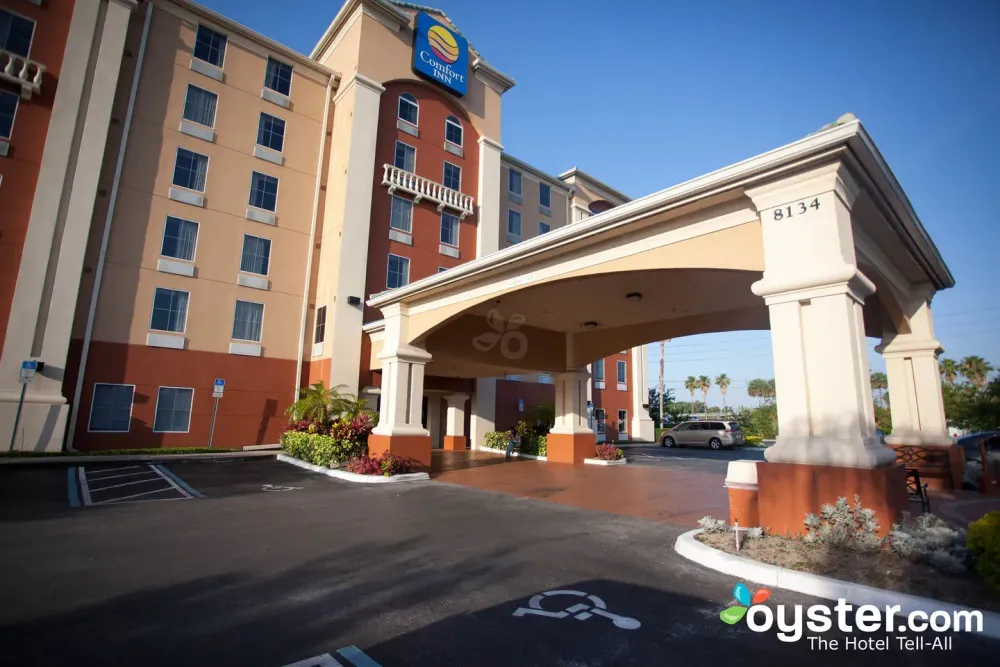 Comfort Inn International Review: What To REALLY Expect If You Stay ...