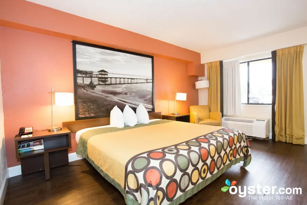Super 8 by Wyndham Orlando International Drive Review: What To REALLY ...