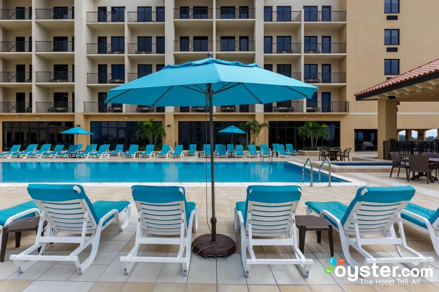 Edge Hotel Review: What To REALLY Expect If You Stay