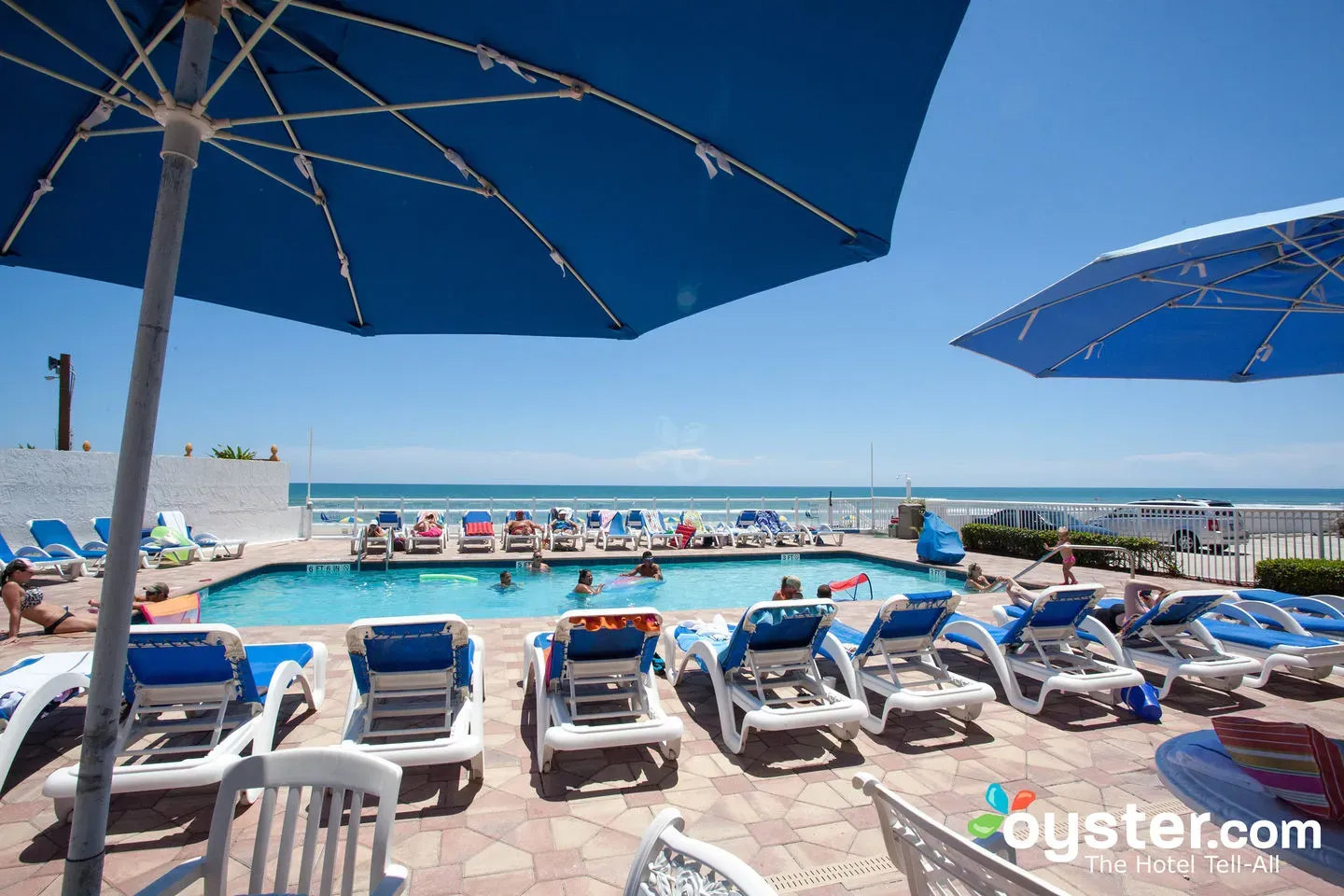 Tropical Winds Oceanfront Hotel Review: What To REALLY Expect If You Stay