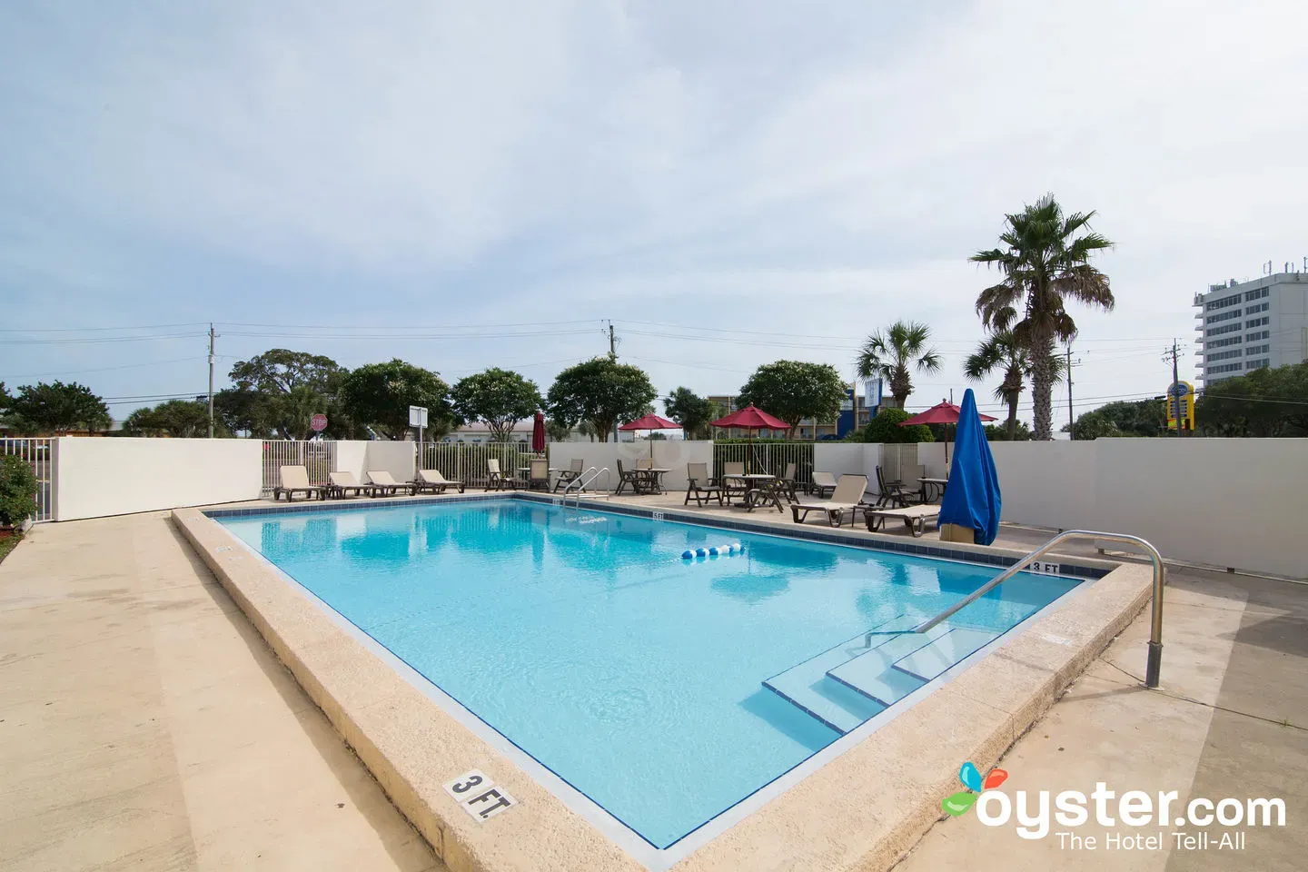 Motel 6 Destin Review: What To REALLY Expect If You Stay | Oyster.com