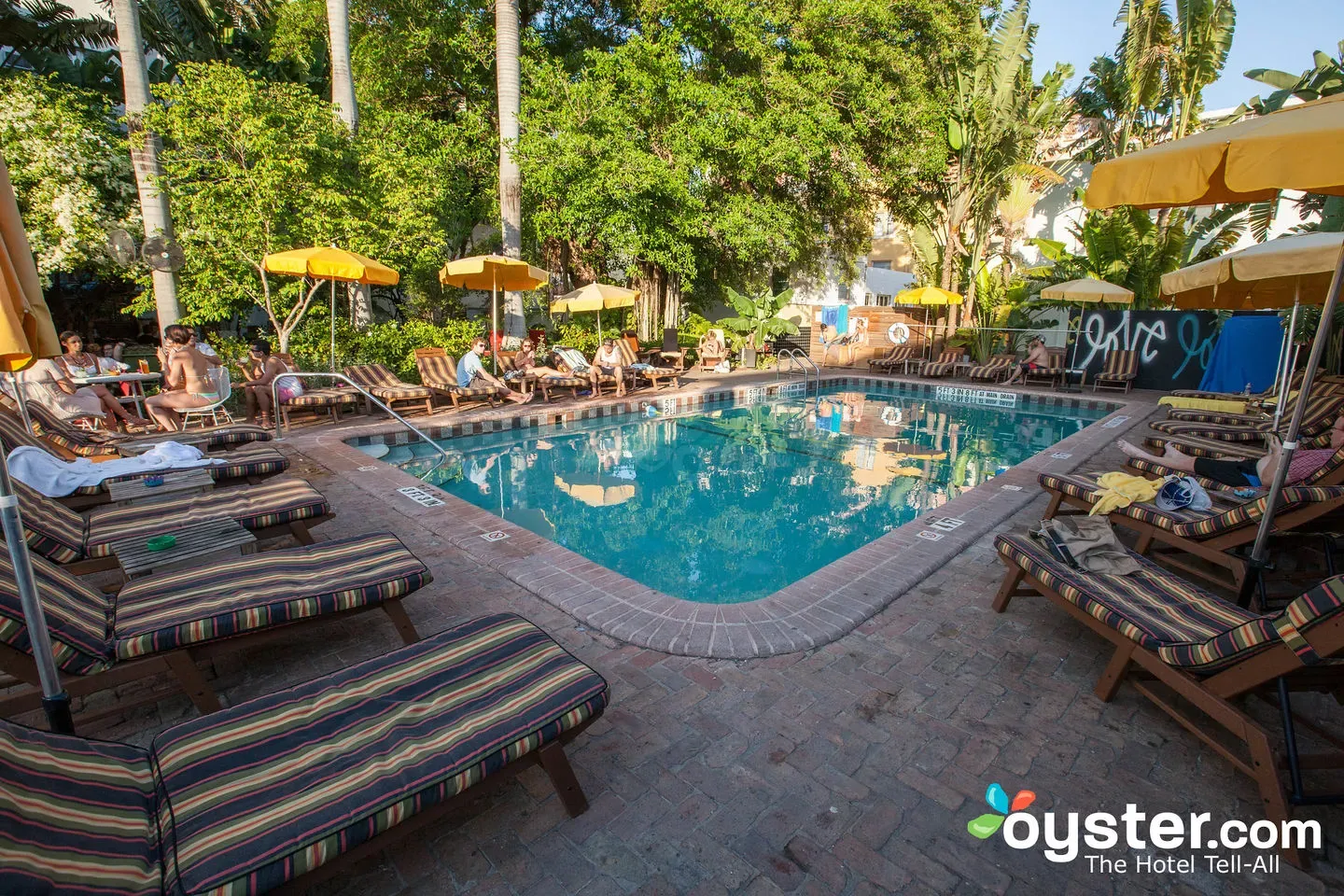 Freehand Miami Review: What To REALLY Expect If You Stay