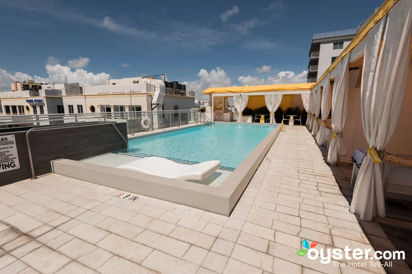 Leslie Hotel Review: What To REALLY Expect If You Stay | Oyster.com