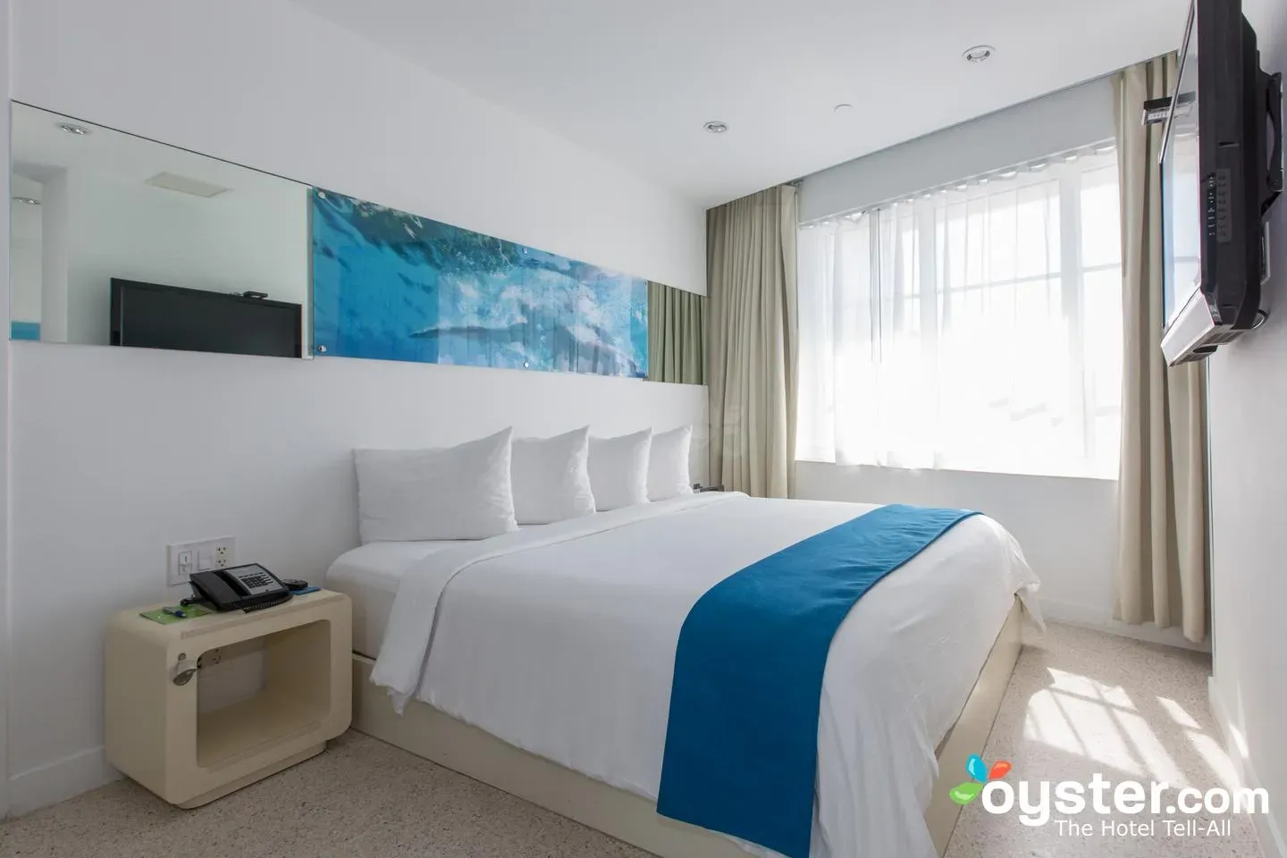 clevelander miami dress code