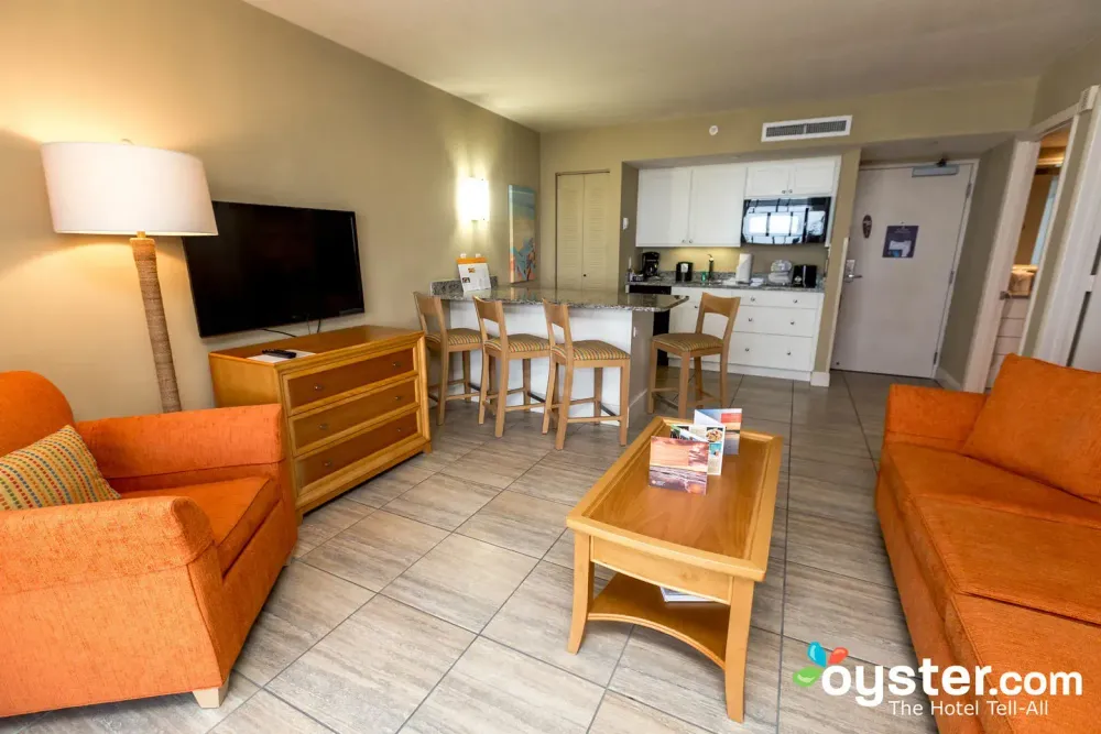 DiamondHead Beach Resort Review: What To REALLY Expect If You Stay