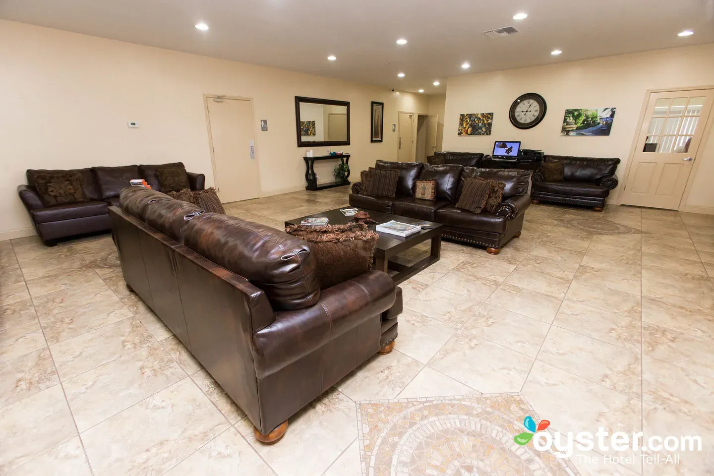 Southern Oaks Inn Review: What To REALLY Expect If You Stay