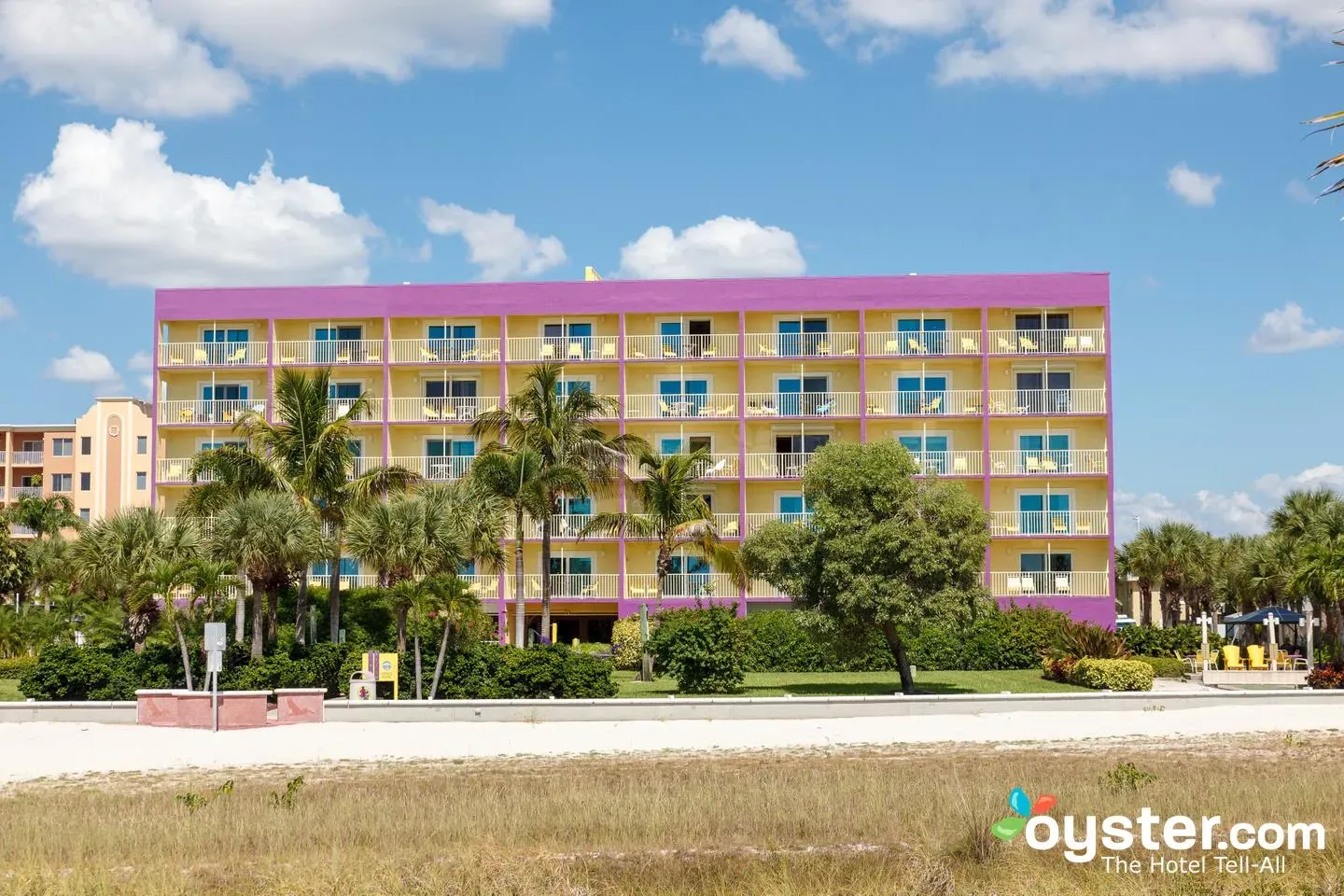 South Beach Condo/Hotel Review: What To REALLY Expect If You Stay