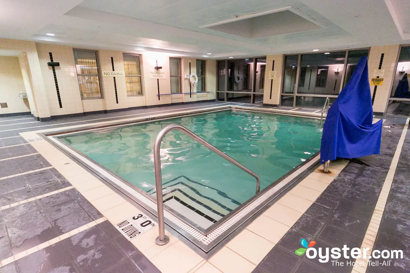 Courtyard by Marriott Chicago Downtown/Magnificent Mile Review: What To ...