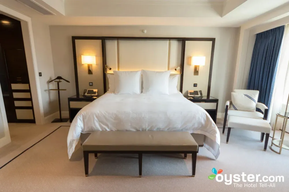 The Peninsula Chicago Review: What To REALLY Expect If You Stay