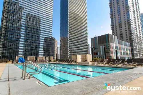 radisson blu chicago pool