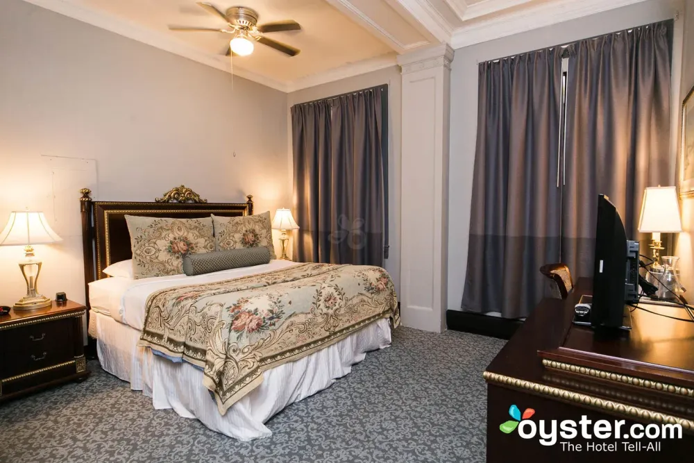 Evanston Hotels & Resorts | Oyster.com