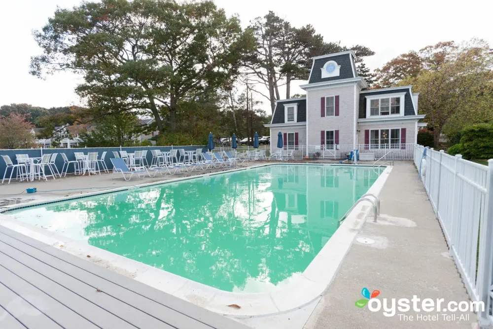 Bar Harbor Inn Review: What To REALLY Expect If You Stay