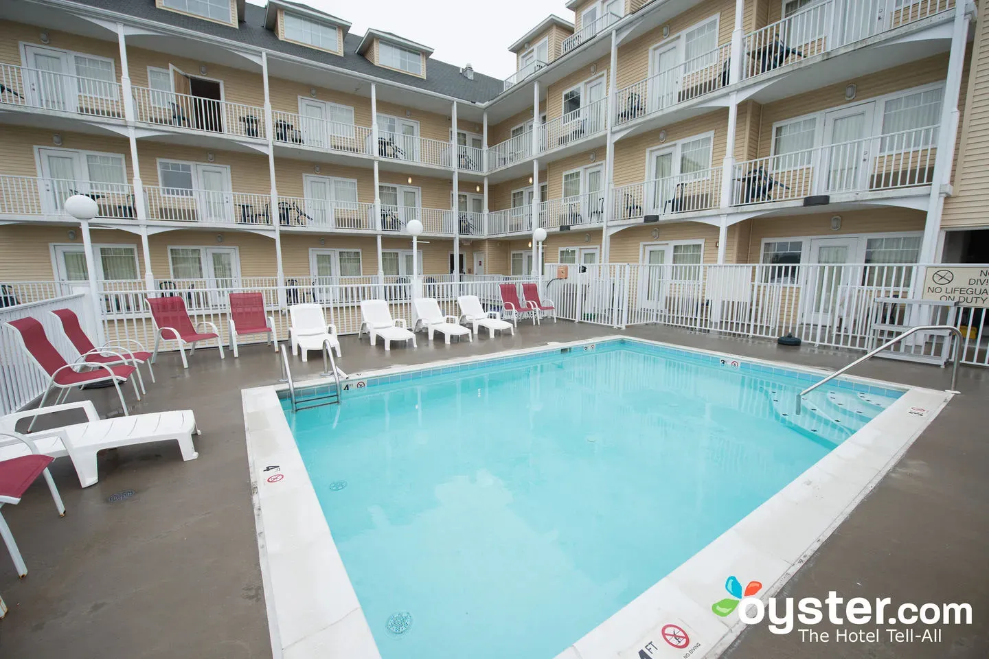 Gateway Hotel & Suites Review: What To REALLY Expect If You Stay ...
