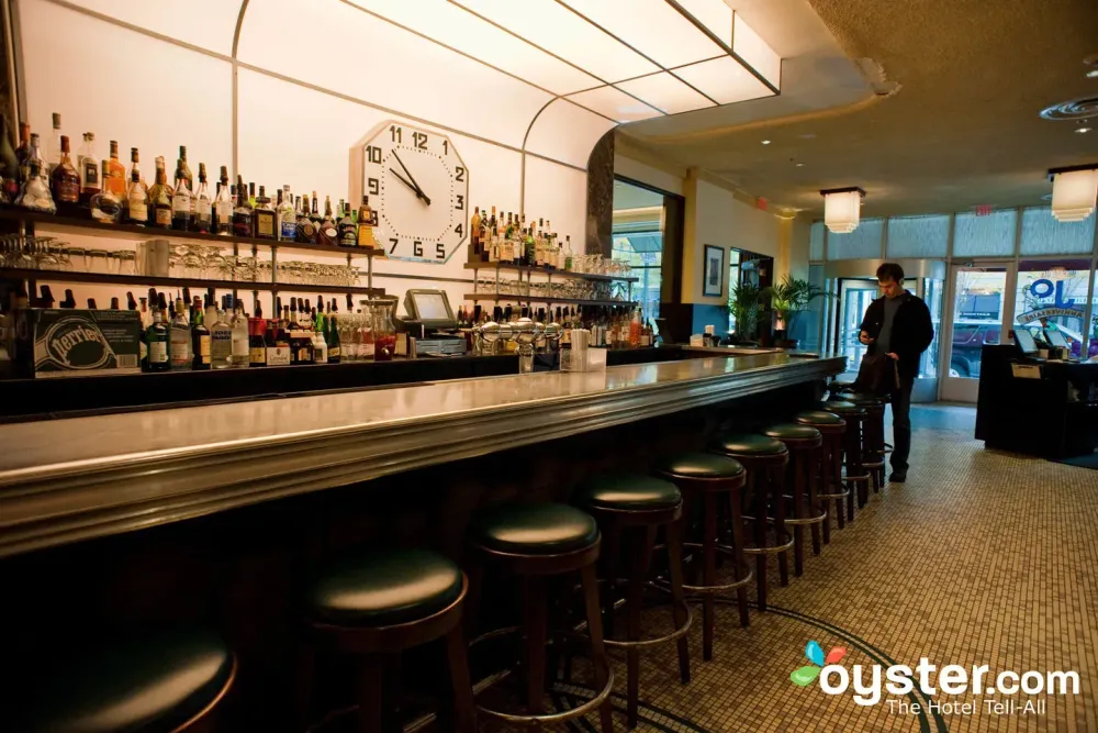 The Colonnade Hotel Review: What To REALLY Expect If You Stay