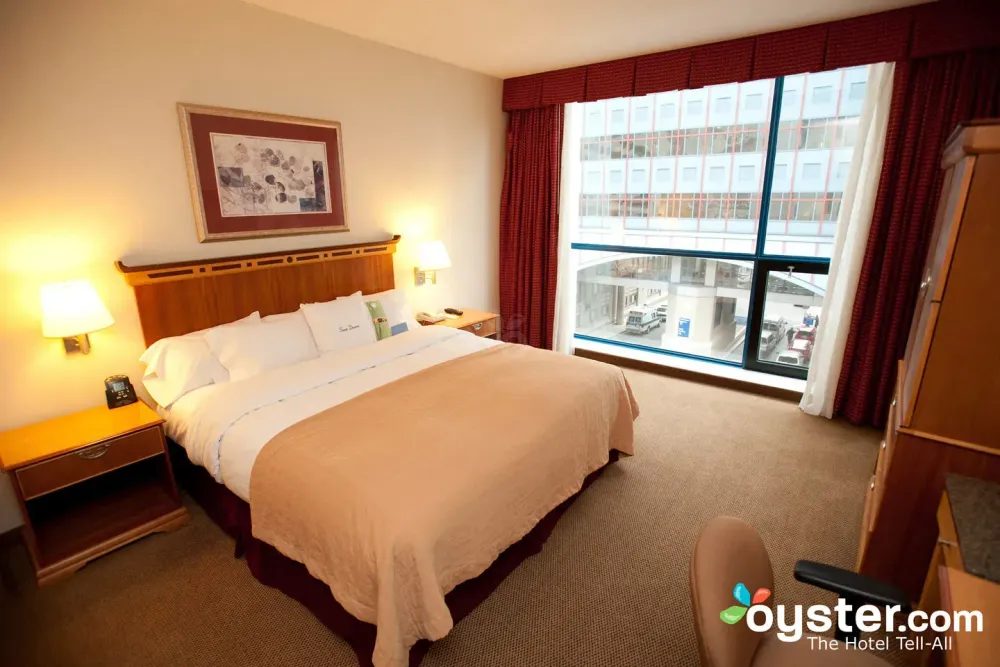 DoubleTree by Hilton Hotel Boston - Downtown Review: What To REALLY ...