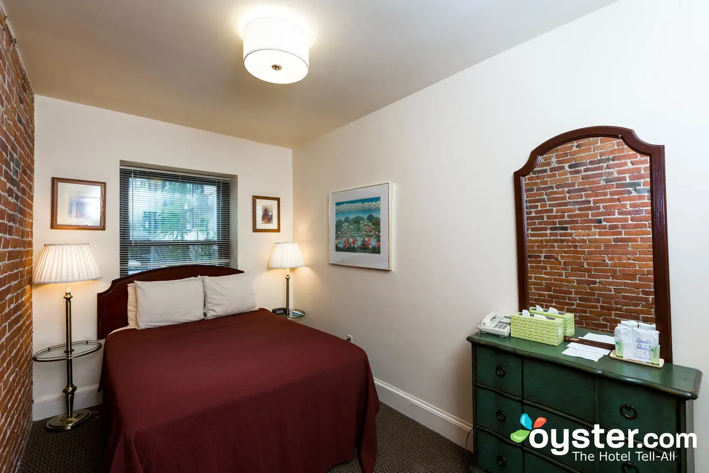 Oasis Guest House Review: What To REALLY Expect If You Stay