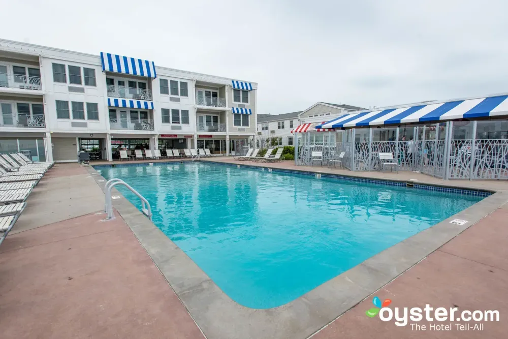 Sea Crest Beach Hotel Review: What To REALLY Expect If You Stay ...