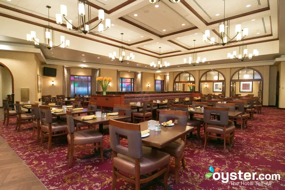 Mystic Lake Casino Hotel Review: What To REALLY Expect If You Stay