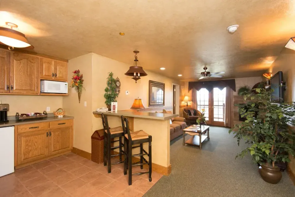 The Keeter Center at College of the Ozarks - Lodging | Oyster.com Hotel ...