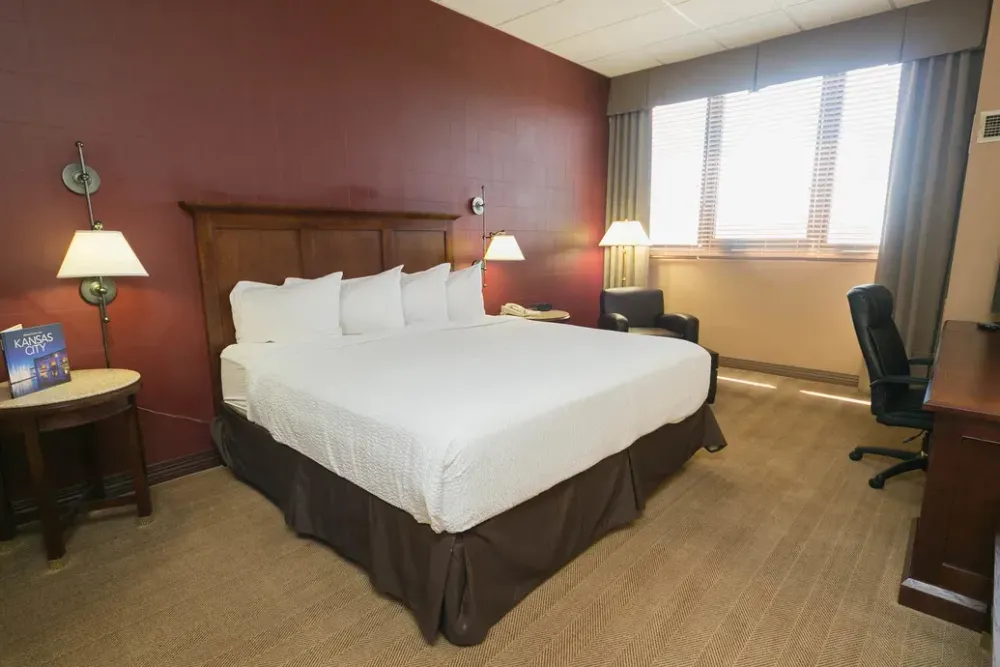 Adam's Mark Hotel & Conference Center at the Sports Stadium Complex ...