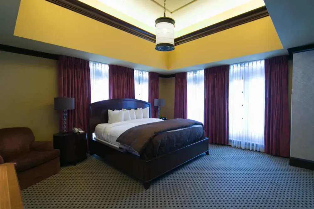 Hilton President Kansas City | Oyster.com Hotel Photos