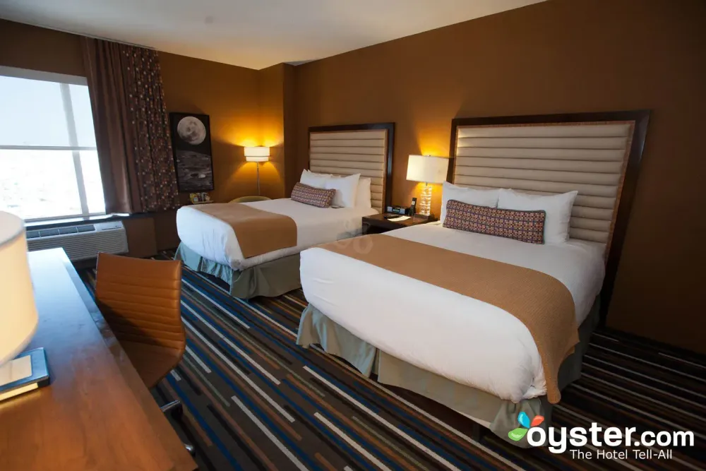 Moonrise Hotel Review: What To REALLY Expect If You Stay