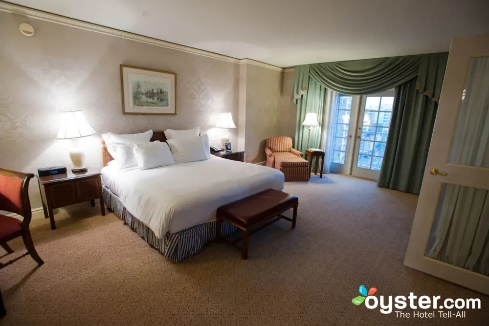 The Ritz-Carlton, St. Louis Review: What To REALLY Expect If You Stay