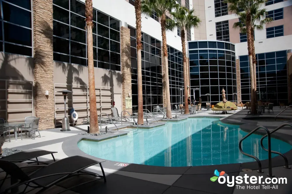 Renaissance Las Vegas Hotel Review: What To REALLY Expect If You Stay