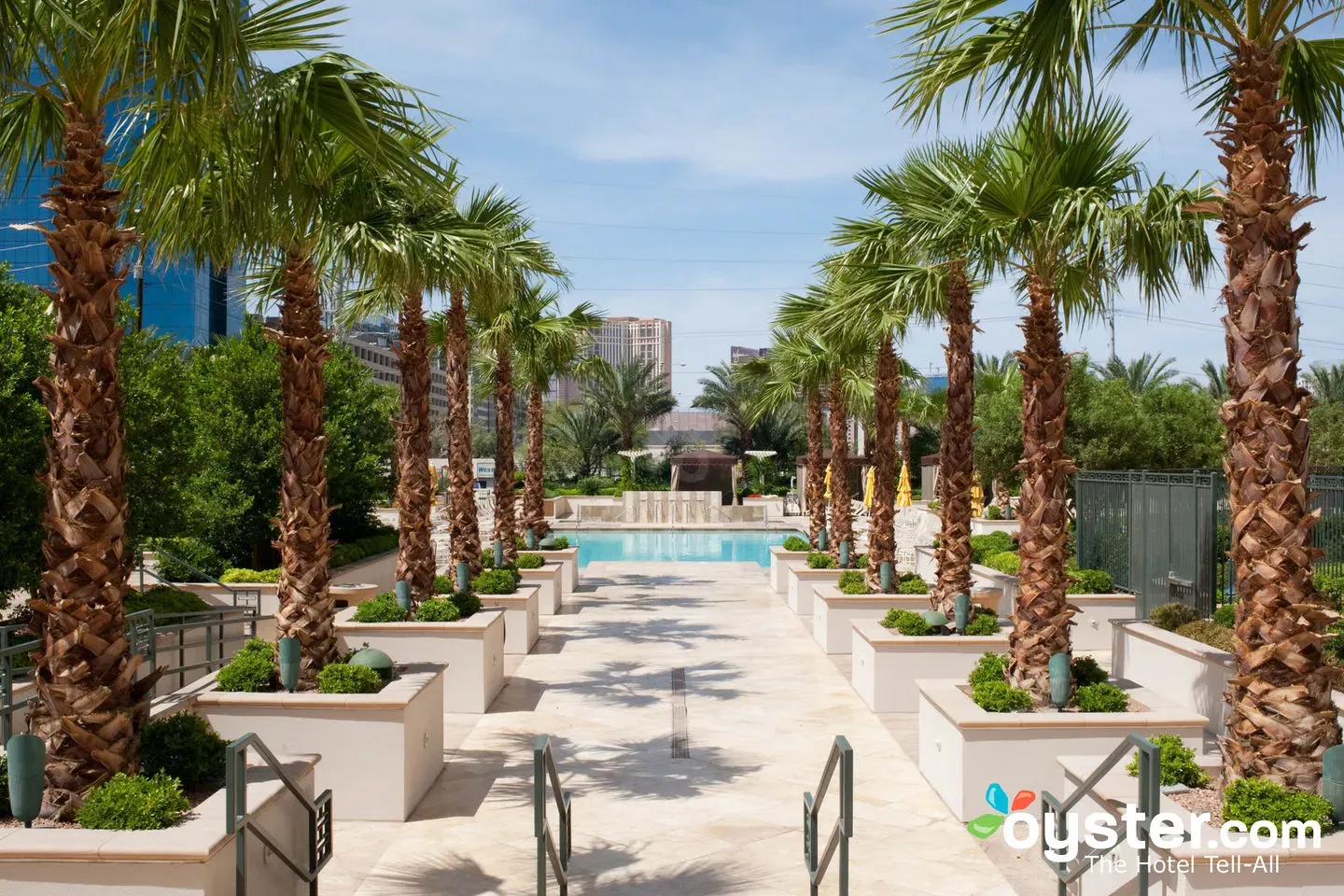 Signature at MGM Grand Review: What To REALLY Expect If You Stay