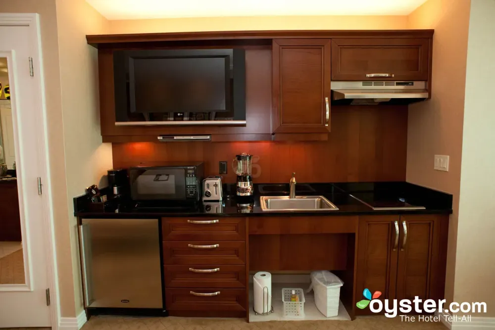 Signature at MGM Grand Review: What To REALLY Expect If You Stay