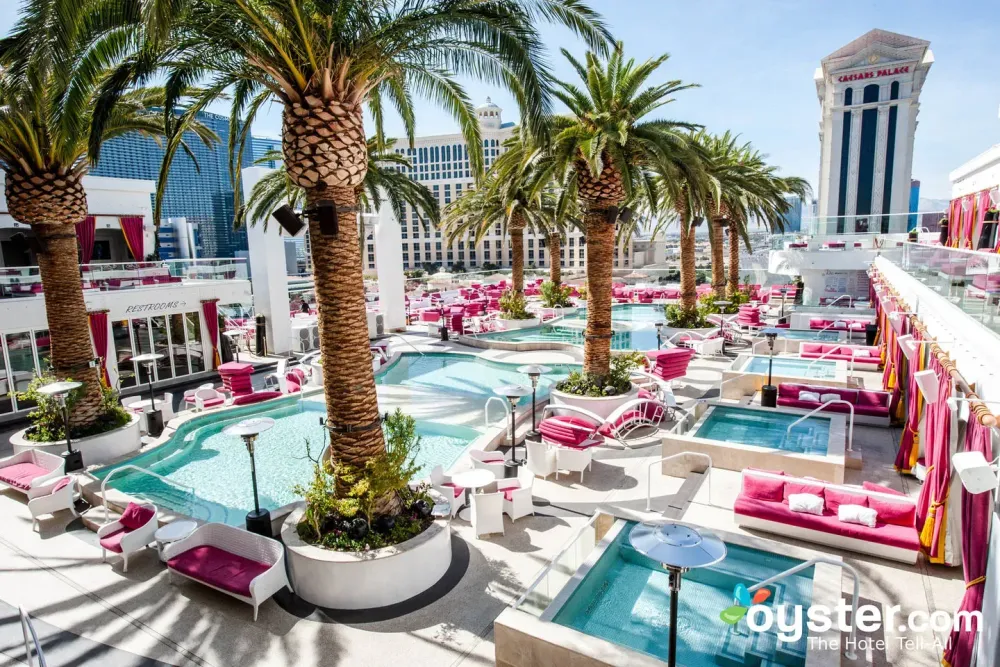 The 15 Best Luxury Hotels on the Las Vegas Strip (2019) | Oyster.com ...