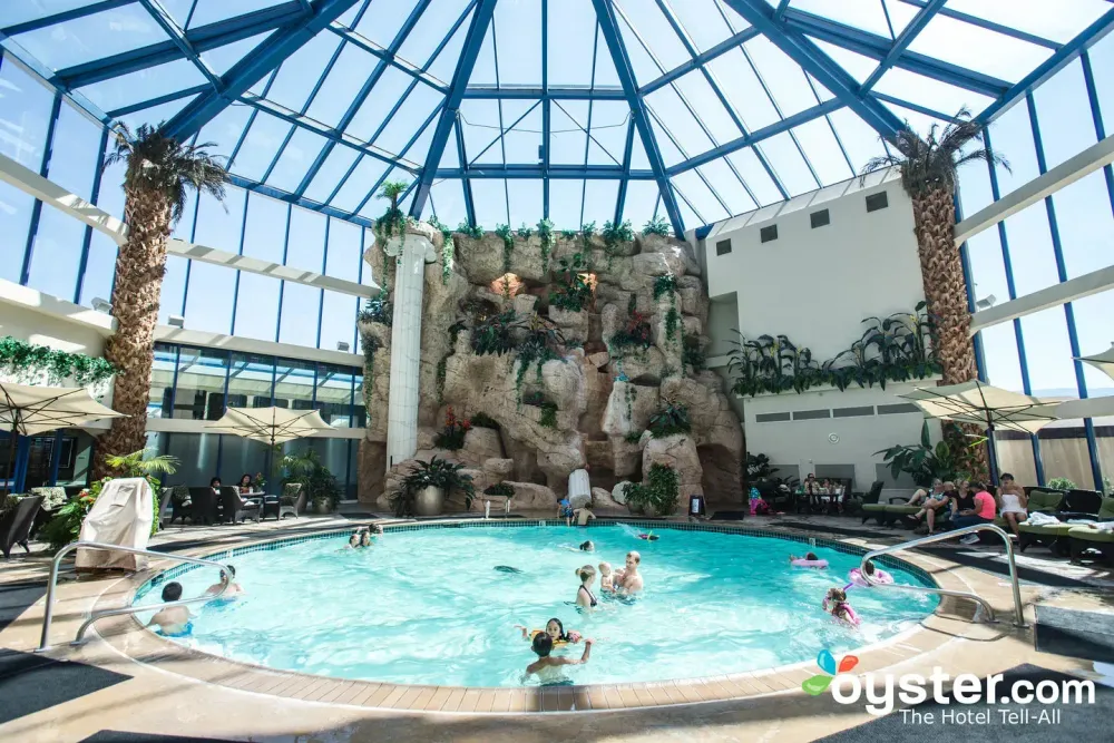 Atlantis Casino Resort Spa Review: What To REALLY Expect If You Stay ...