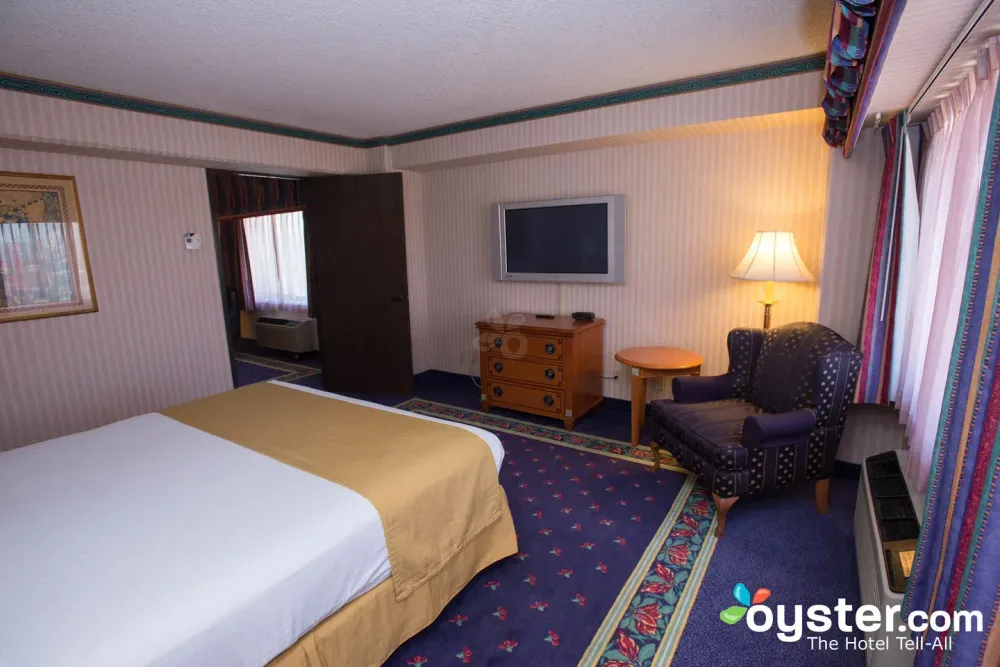 Circus Circus Reno Review: What To REALLY Expect If You Stay