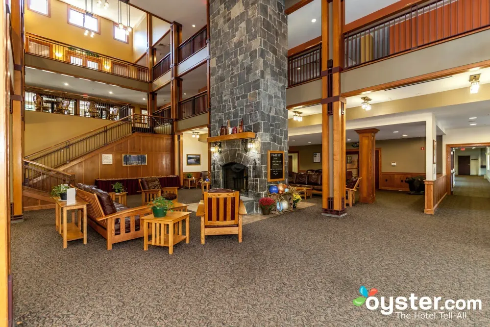 Grand Summit Hotel at Attitash Review: What To REALLY Expect If You ...